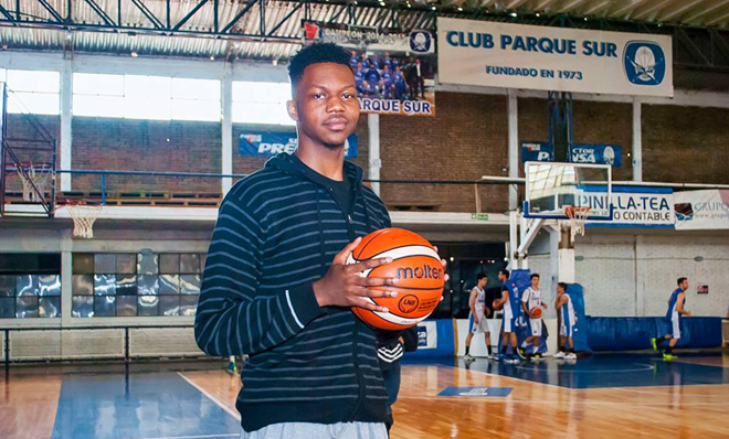 Joseph Stroud empezó a entrenar en Parque Sur - El Miércoles Digital