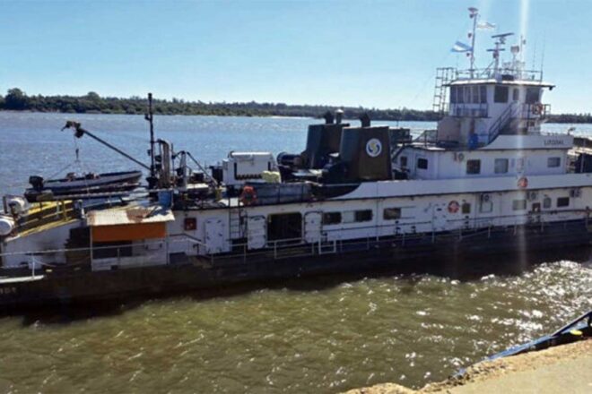 Trasladan 12 barcazas desde el río Uruguay a Bolivia, en busca de ...
